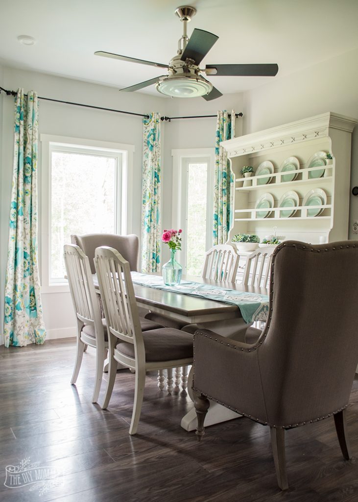 A Simple Summer Kitchen Tour - Cozy DIY Home