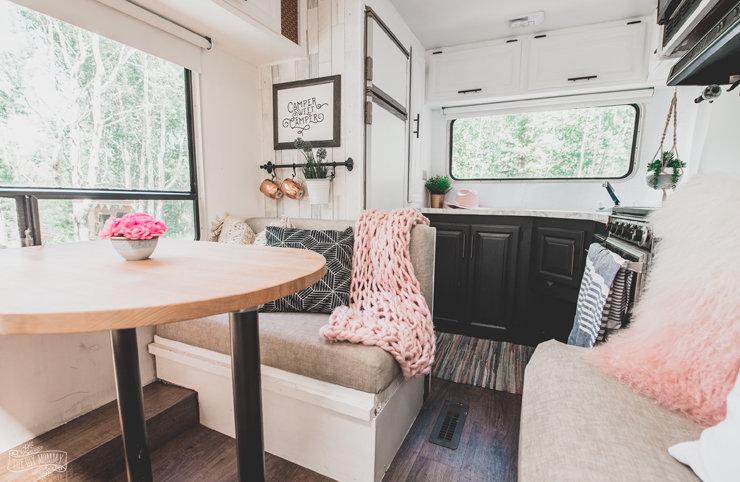 20 Best Travel Trailer & RV Decorating Ideas (Easy to Do!) - Cozy DIY Home