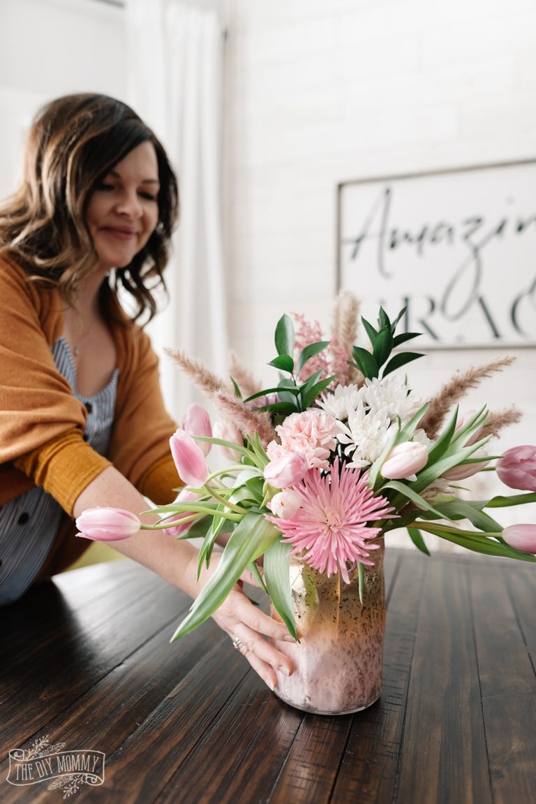 How To Create Gorgeous Diy Floral Arrangements For Home Using Grocery