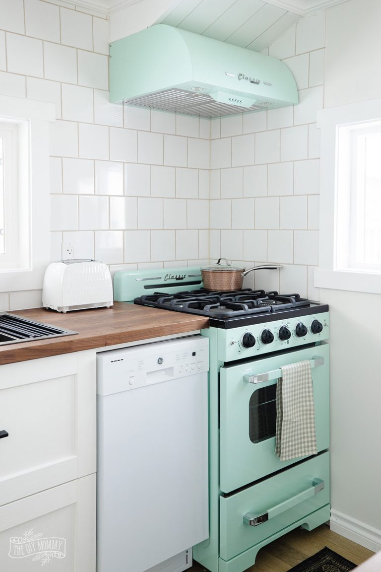 How to Install Kitchen Backsplash Tile: An Easy Guide - Cozy DIY Home
