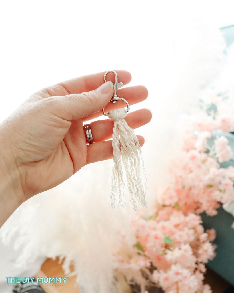 Beginner DIY Macrame Keychain Tutorial (2 Easy Patterns) - Cozy DIY Home